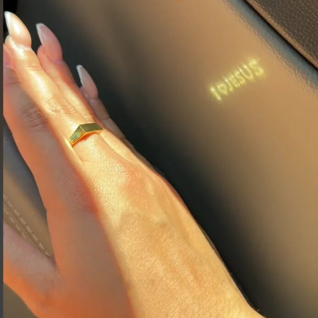 "I Love Jesus" Faith Ring – Light Sculpted Christian Jewelry – Solis Rings